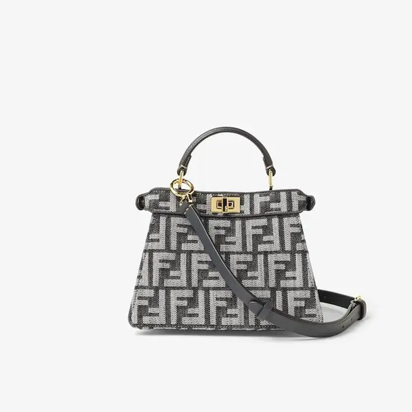 Fendi Peekaboo Iseeu Petite Bag