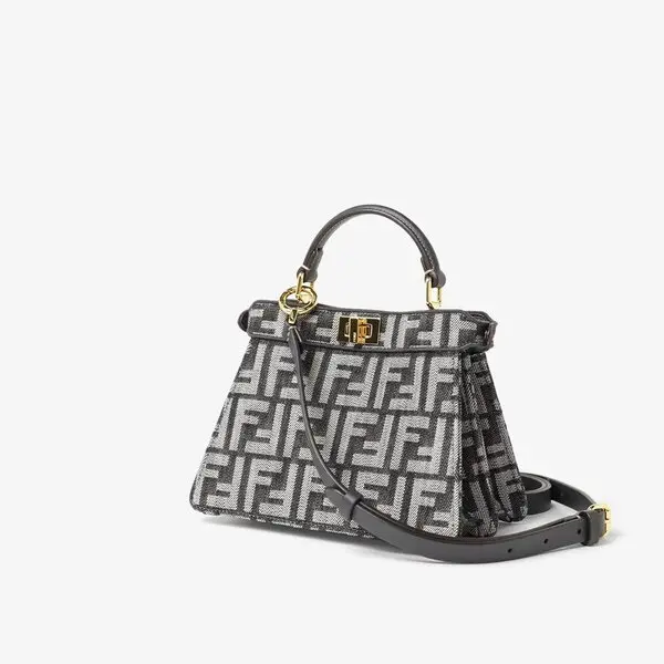 Fendi Peekaboo Iseeu Petite Bag