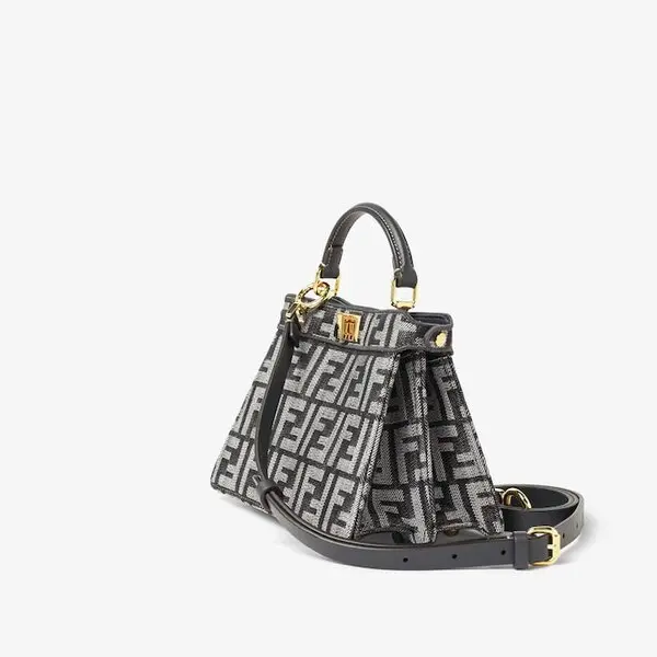 Fendi Peekaboo Iseeu Petite Bag