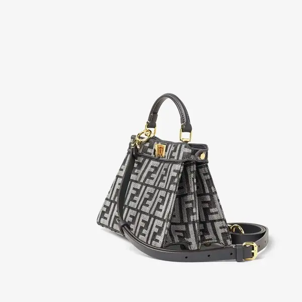 Fendi Peekaboo Iseeu Petite Bag