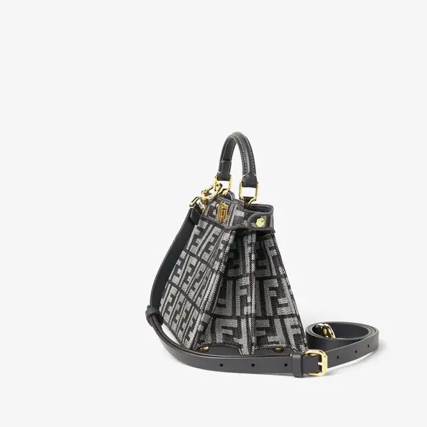 Fendi Peekaboo Iseeu Petite Bag