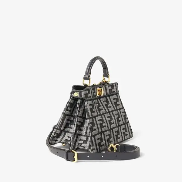 Fendi Peekaboo Iseeu Petite Bag