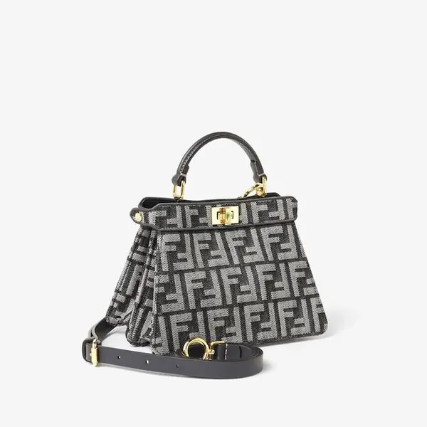 Fendi Peekaboo Iseeu Petite Bag