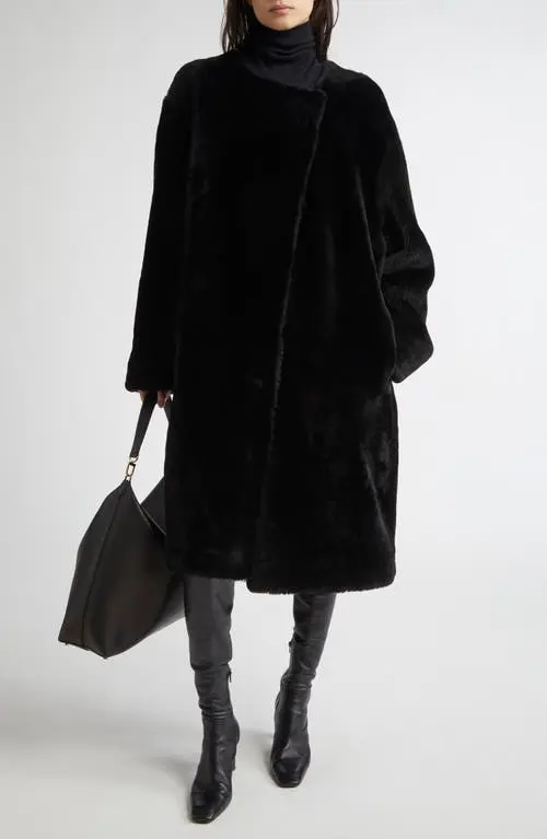 TOTEME Collarless Shearling Overcoat - Black