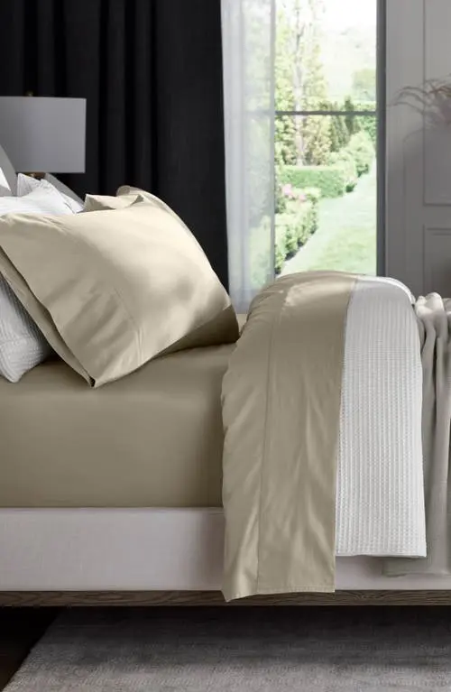 BOLL & BRANCH Percale Hemmed Sheet Set - Oak