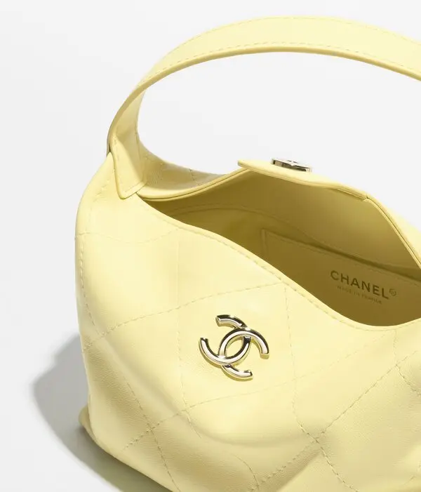 Chanel Hobo Handbag - Light Yellow