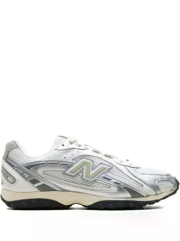 NEW BALANCE 204l Sneakers - Silver