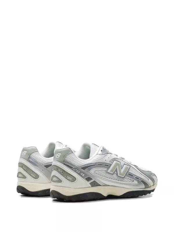 NEW BALANCE 204l Sneakers - Silver