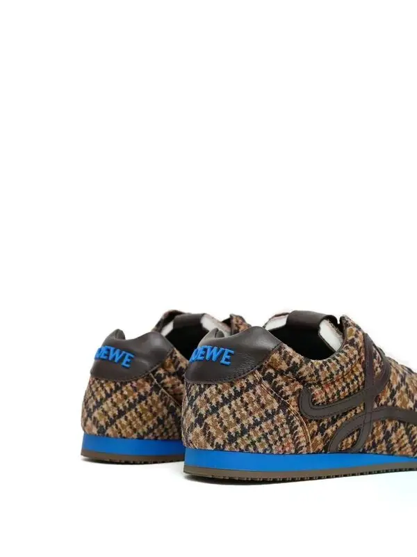 Loewe Ballet Runner 2.0 Check Trainers - Brown