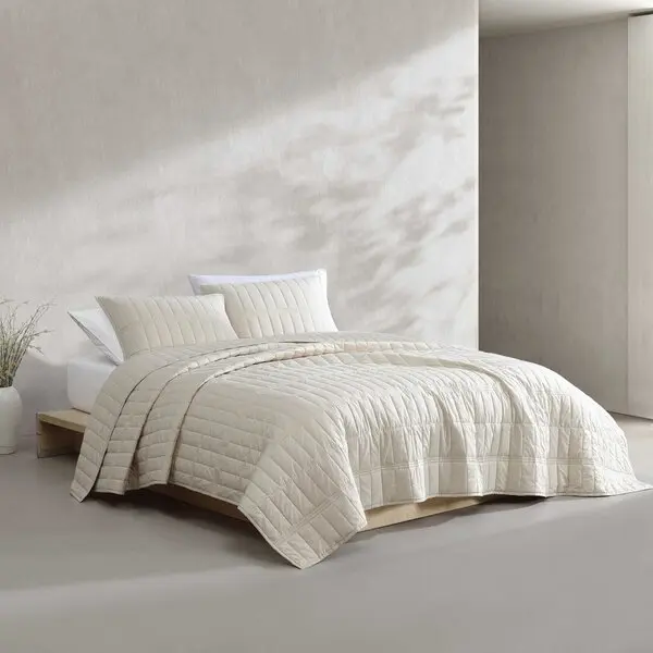Calvin Klein Washed Percale Solid 3 Piece Quilt Set, Queen - Light Beige
