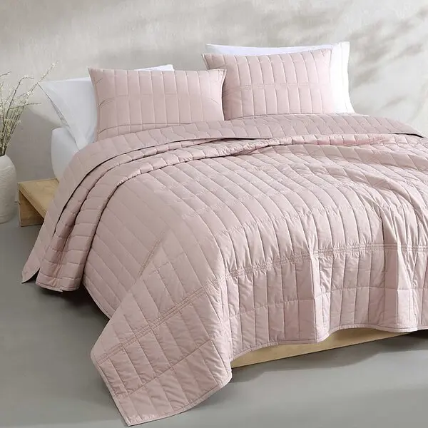 Calvin Klein Washed Percale Solid 3 Piece Quilt Set, Queen - Petal Pink