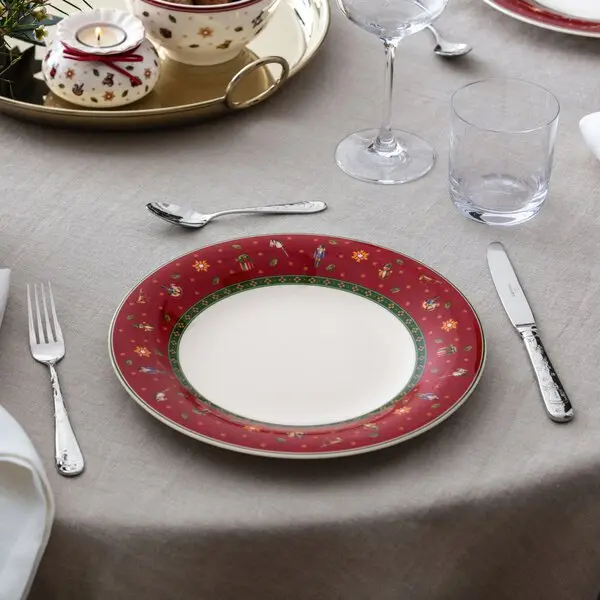 VILLEROY & BOCH Toy's Delight Red Round Dinner Plate - Multi