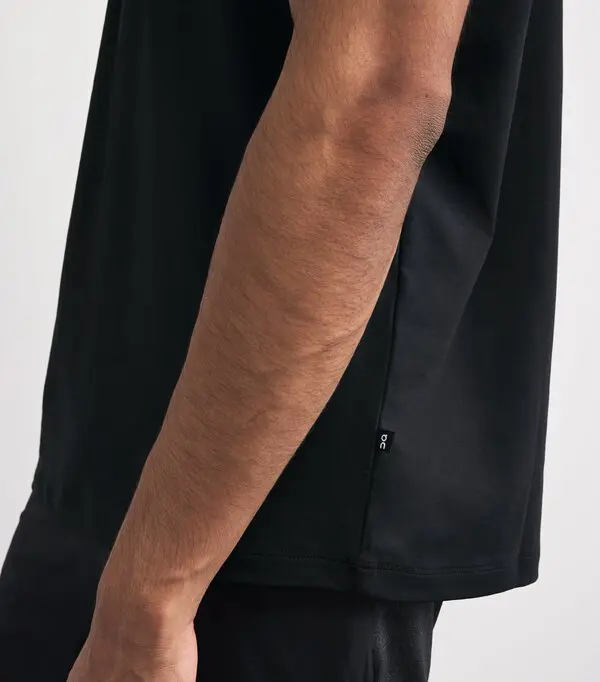 On Cott-blend Focus T-shirt - Black