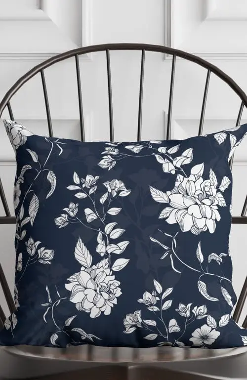 WINTERBORNE DECOR Navy Floral Pillow In Pembroke