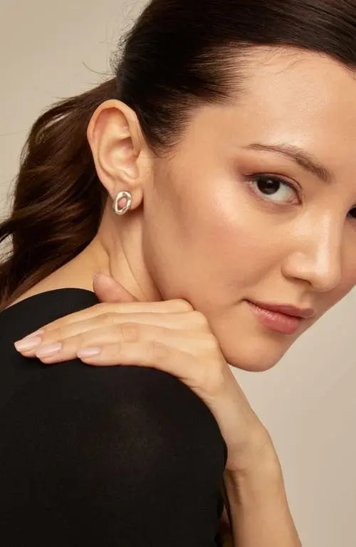 UNODE50 Sculpted Link Hoop Earrings - Silver