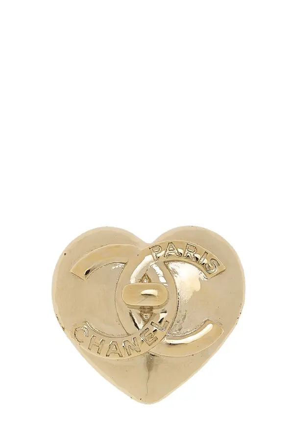 Chanel Cc Turnlock Heart Brooch - Gold