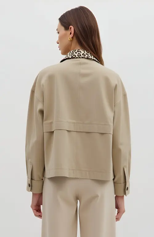 MODENAIRE Cropped Utility Jacket With Leopard Collar