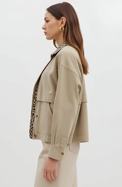 MODENAIRE Cropped Utility Jacket With Leopard Collar