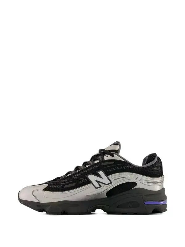 NEW BALANCE 1000 Sneakers - Black