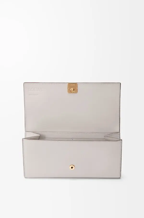 Loewe Anagram Continental Wallet In Pebble Grained Leather Skin - Light Ghost Grey