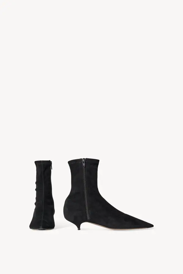 THE ROW Liisa Kitten Boot In Suede - Black