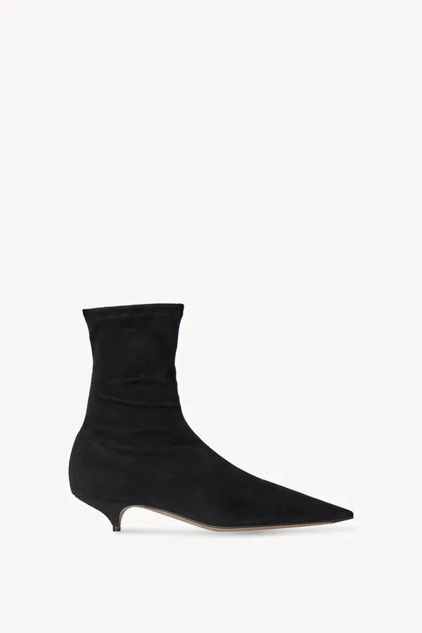 THE ROW Liisa Kitten Boot In Suede - Black