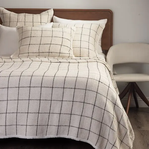 AMITY HOME Evans Coverlet, Queen