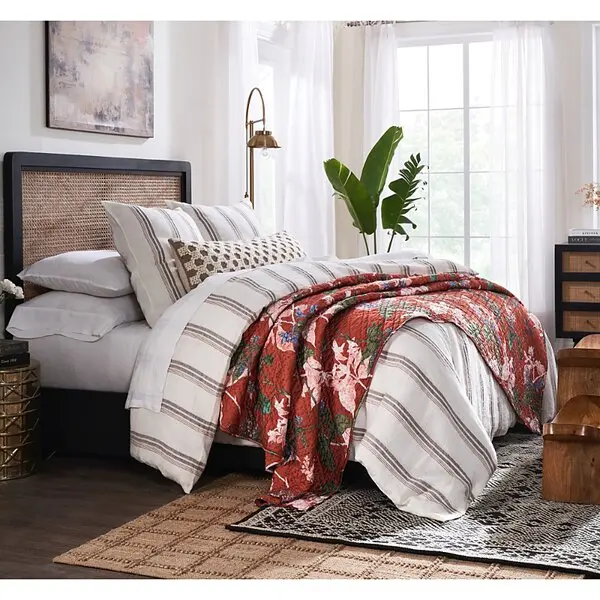 AMITY HOME Fitzgerald Quilt, King - Brick