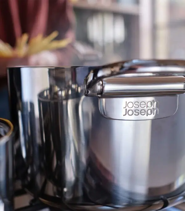 JOSEPH JOSEPH Space Steel Folding-handle 5-piece Cookware Set