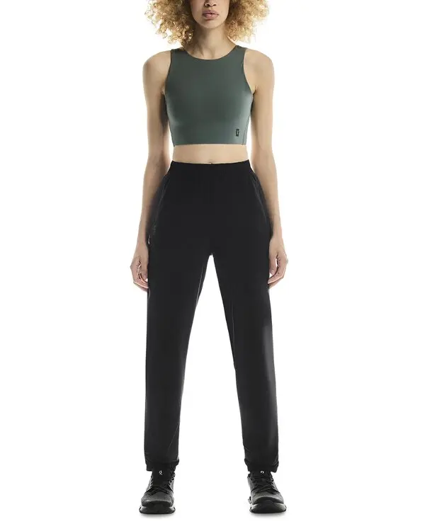 On Core 2-in-1 Cropped Top - Olive