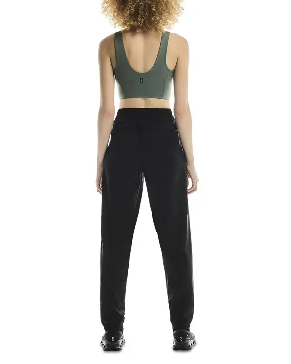 On Core 2-in-1 Cropped Top - Olive