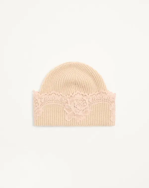 Valentino Garavani Vlogo Signature Cashmere And Lace Beanie - Alabaster