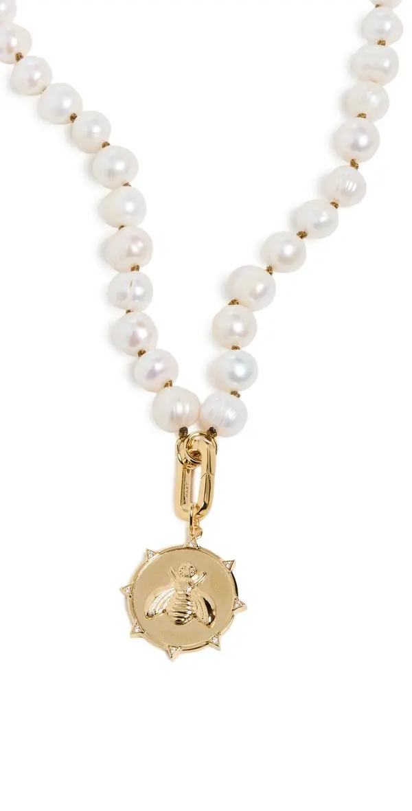 HART Pearl Necklace With Bee Pendant - Pearl/gold