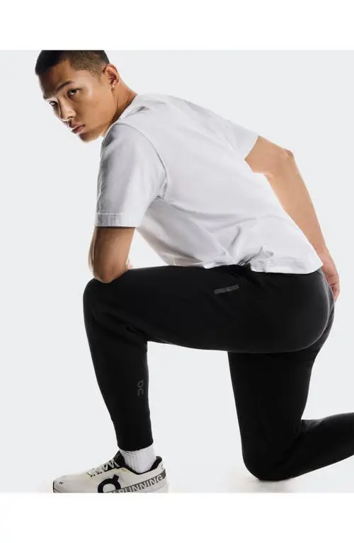On Focus Tech Sweatpants - Black