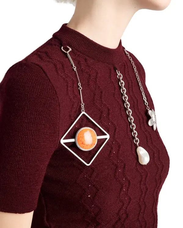 Prada Short-sleeved Wool Sweater With Pendants - Red