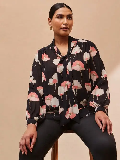 LIVE UNLIMITED Floral Print High Neck Blouse