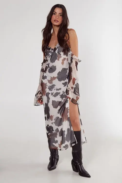 Nasty Gal Cold Shoulder Printed Maxi Dress With Slit - Brown