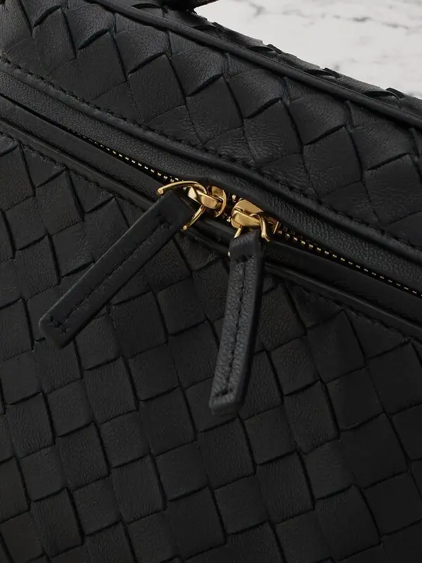 Bottega Veneta Small Intrecciato Leather Tote - Black