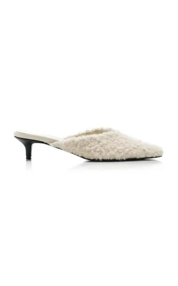 ST. AGNI Teddy Mules - White