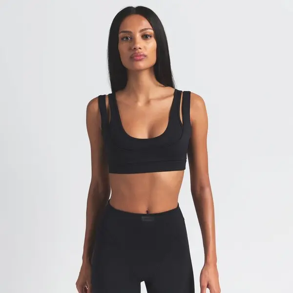 SKIMS Double Strap Scoop Bra | Deep Neutral | | Nike Matte - Obsidian