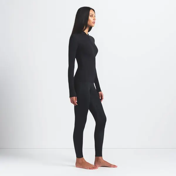 SKIMS Bonded Waist 26" Legging | Blue | | Nike Shine - Obsidian