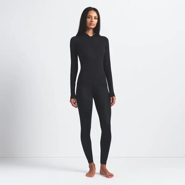 SKIMS Bonded Waist 26" Legging | Blue | | Nike Shine - Obsidian