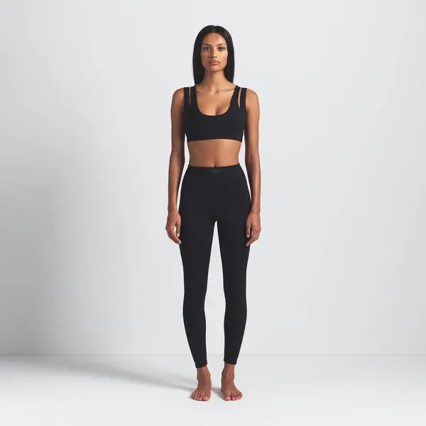 SKIMS V Line 26" Legging | Deep Neutral | | Nike Matte - Obsidian