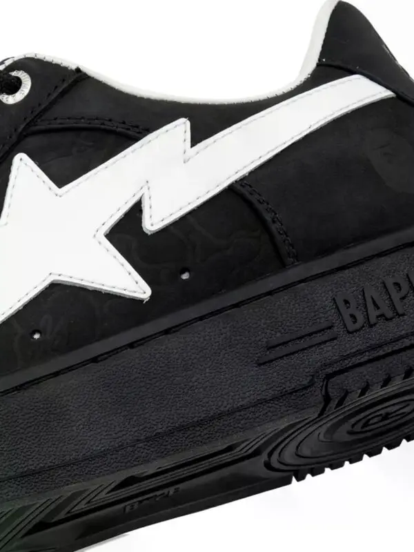 A BATHING APE Star-appliqué Sneakers
