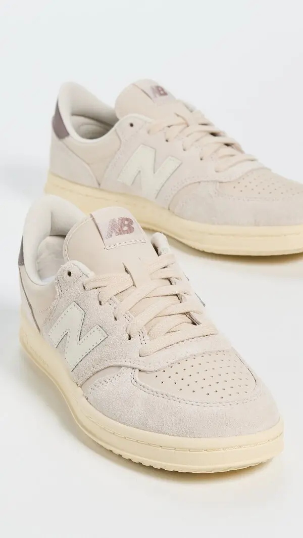 NEW BALANCE T500 Low Top Sneakers - Beige/beige