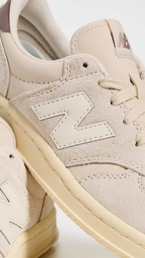 NEW BALANCE T500 Low Top Sneakers - Beige/beige
