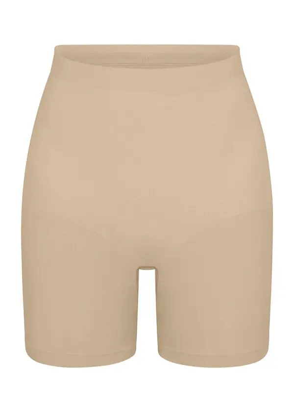 SKIMS Seamless Sculpt Mid-thigh Shorts - Beige