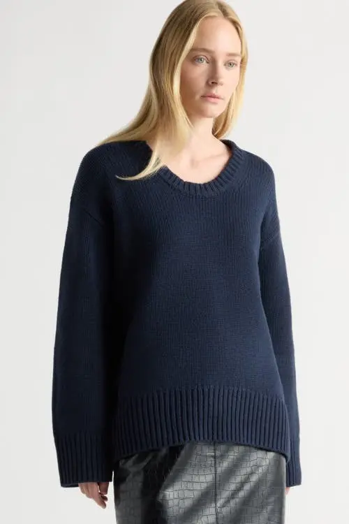 Modern Citizen Archie U-neck Sweater - Navy