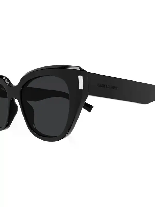 Saint Laurent Cat Eye Frame Sunglasses - Black