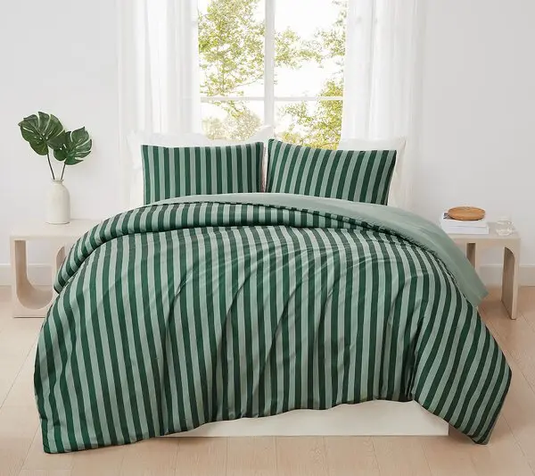 TRULY SOFT Weston Stripe 3 Piece King Comforter Set - One-color
